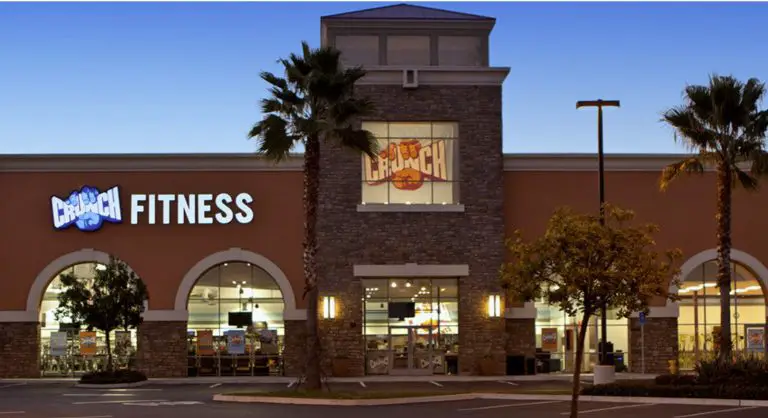 Does Crunch Fitness Have A Pool? (Answered) - Love At First Fit